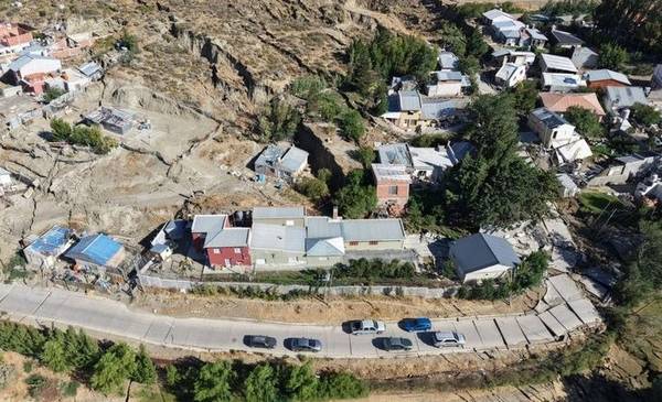 Nuevos movimientos en el cerro Hermitte obligaron a cerrar accesos en ...