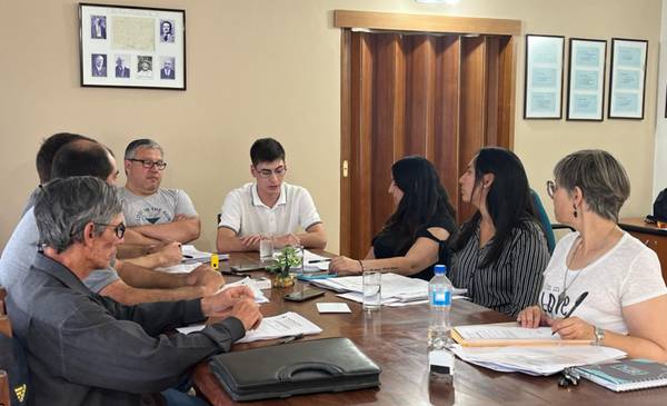 Luka Jones inaguró el periodo de sesiones ordinarias 2025 - Últimas ...