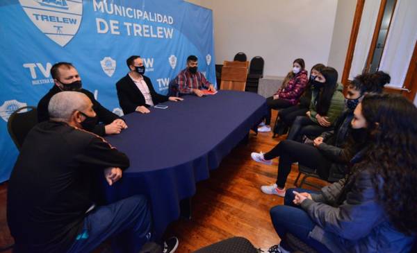 Maderna se reunió con jóvenes promesas del boxeo femenino - Últimas ...