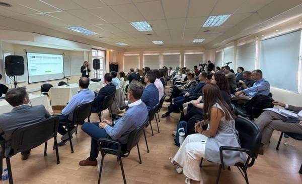 Provincia dicta capacitación en Esquel para la constitución de ...