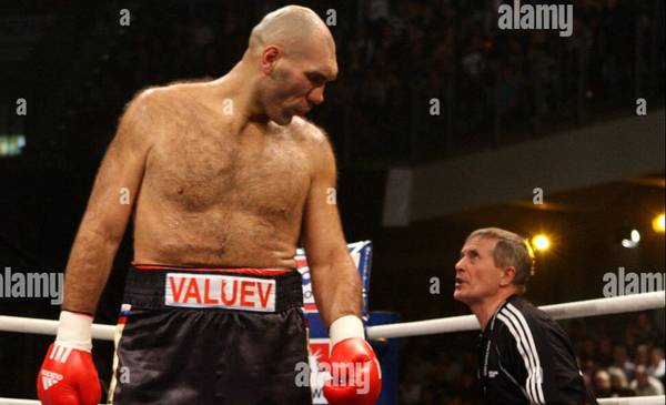 El ejercito ruso sumó al excampeón mundial pesado de boxeo Nikolai ...