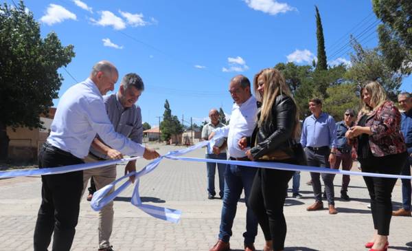 Provincia acompañó a la comuna de Telsen en un nuevo Aniversario de su ...